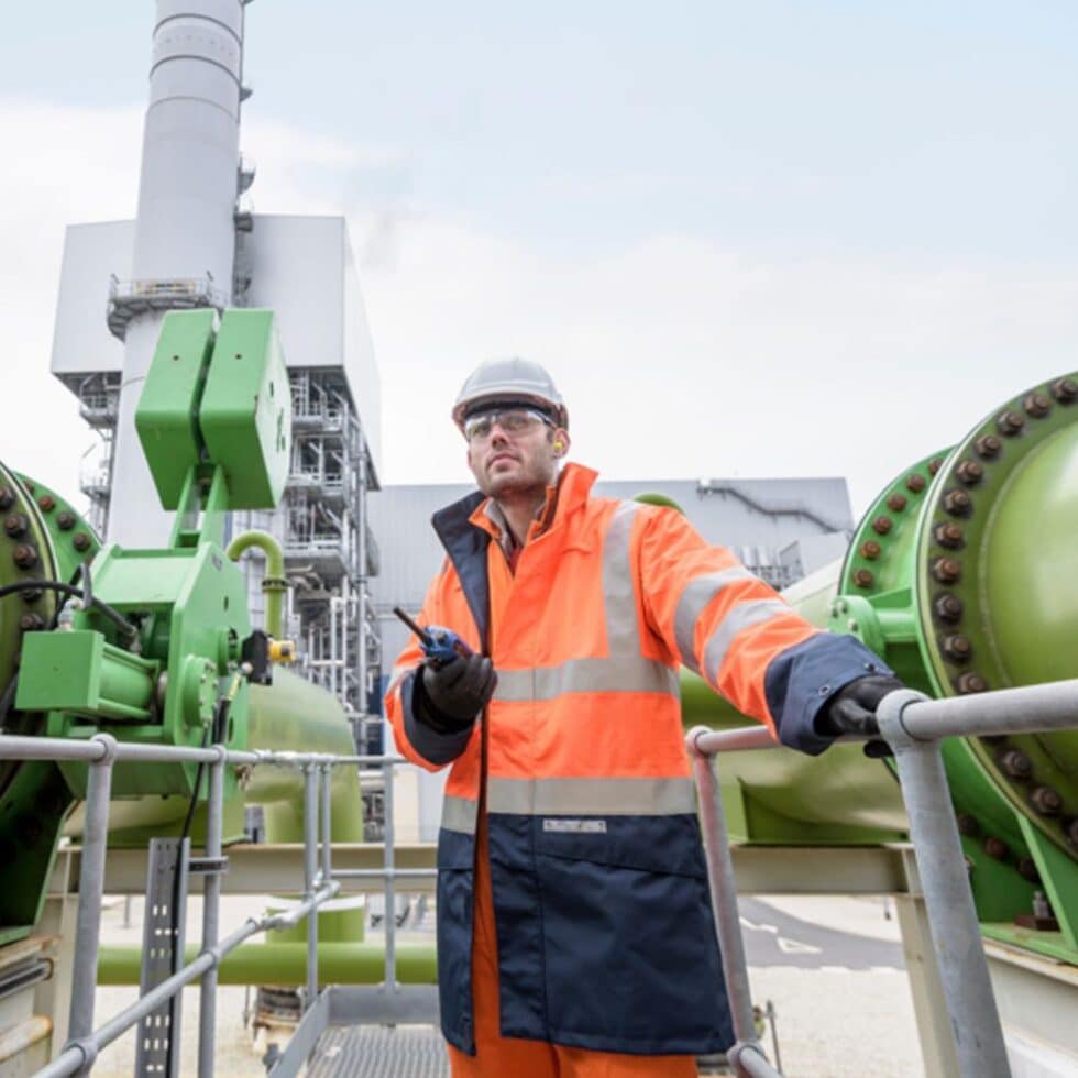 Two-Way Radios for Industry and Manufacturing | Hytera US