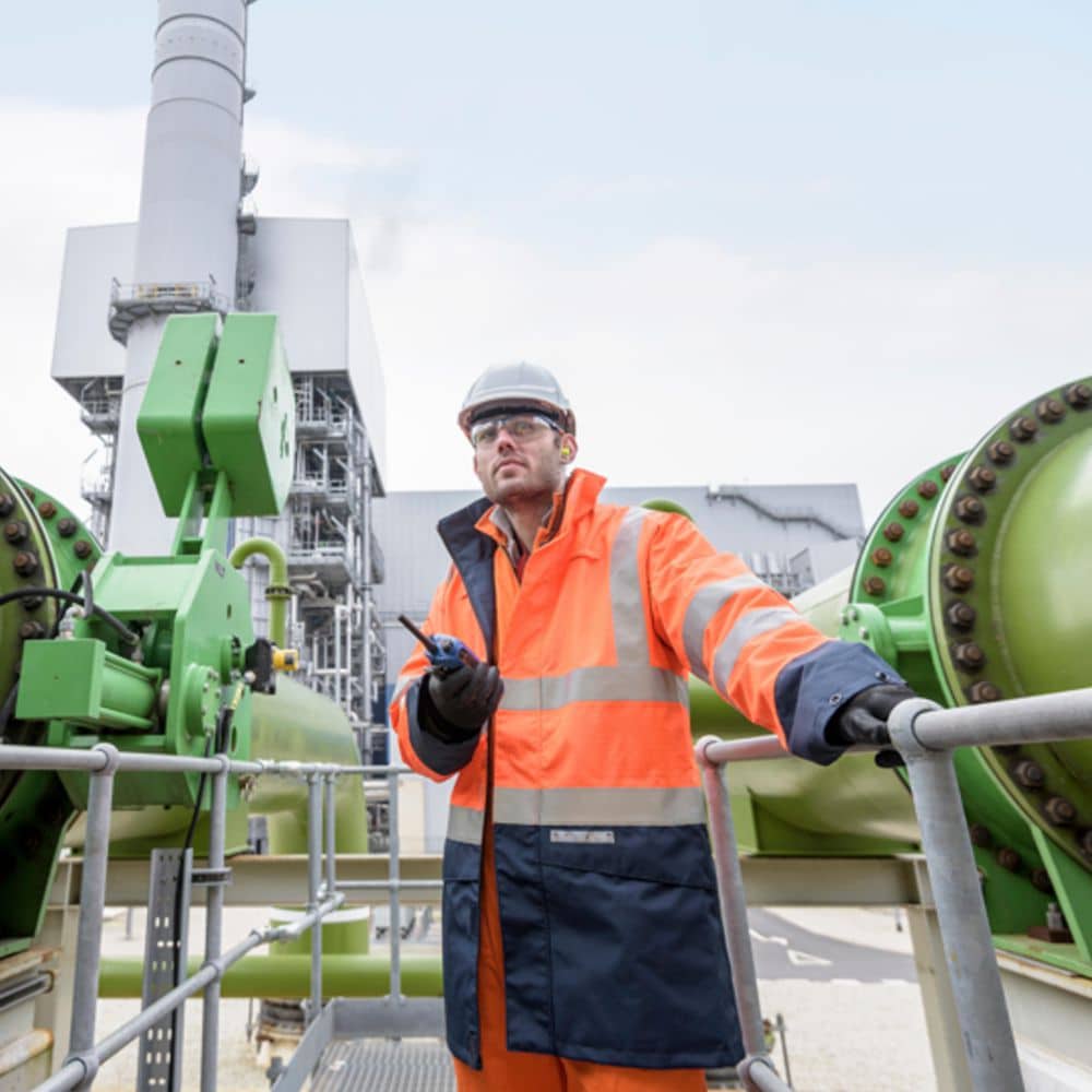 Two-Way Radios for Manufacturing | Hytera Canada