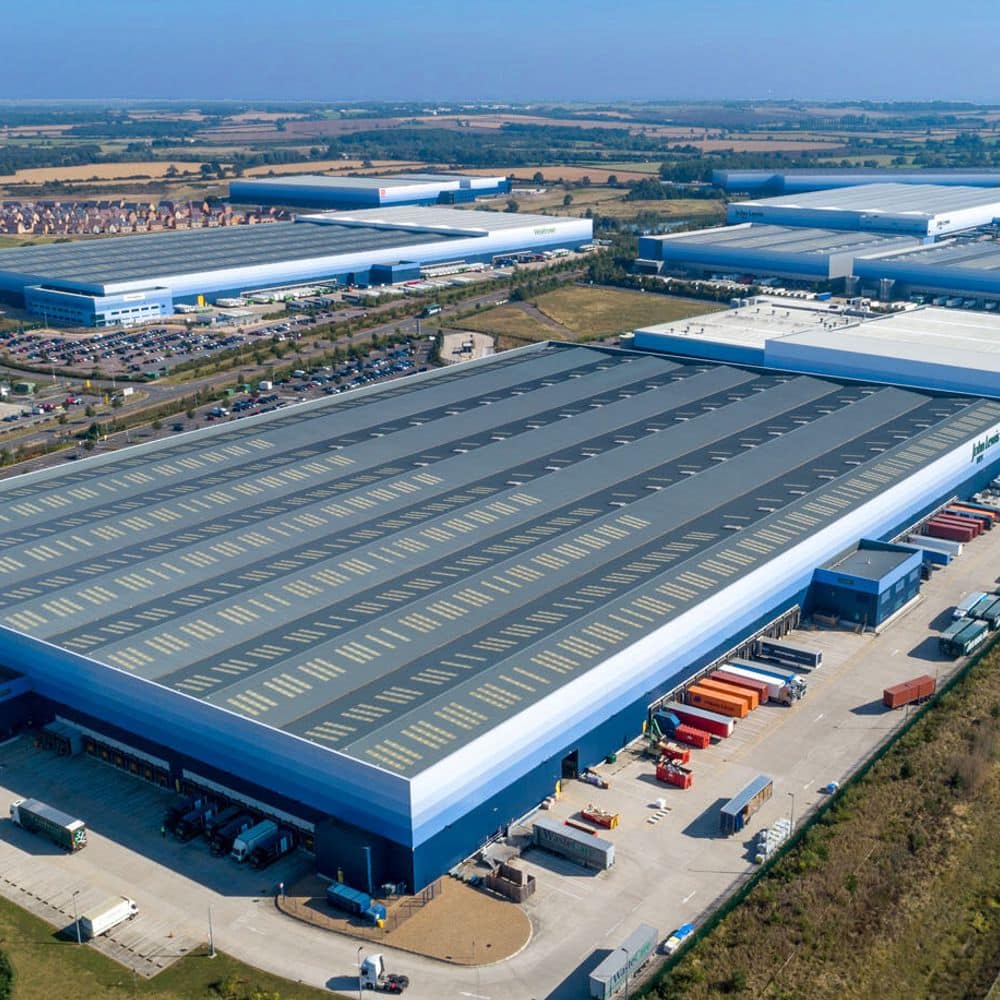 Two-Way Radios for Warehouses and Logistics | Hytera US